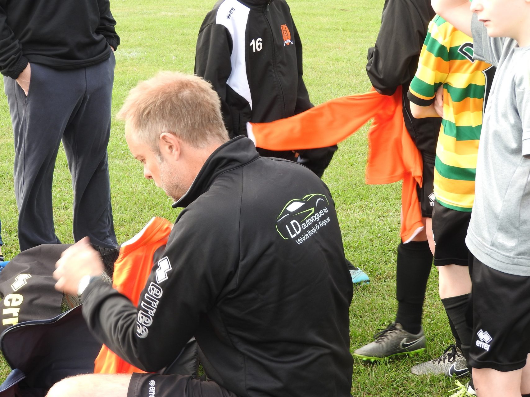 LD AutoVogue Ltd New Shirt Sponsor for Hethersett Athletic Juniors ...